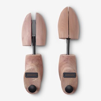 Combination Cedar Boot Trees with Knob | Men's Shoe Trees | Allen Edmonds